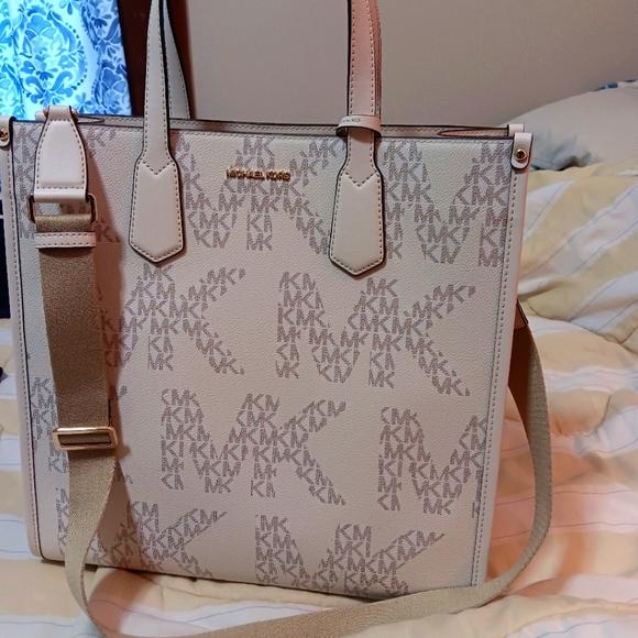 MICHAEL Michael Kors | Bags | Mk Tote | Poshmark